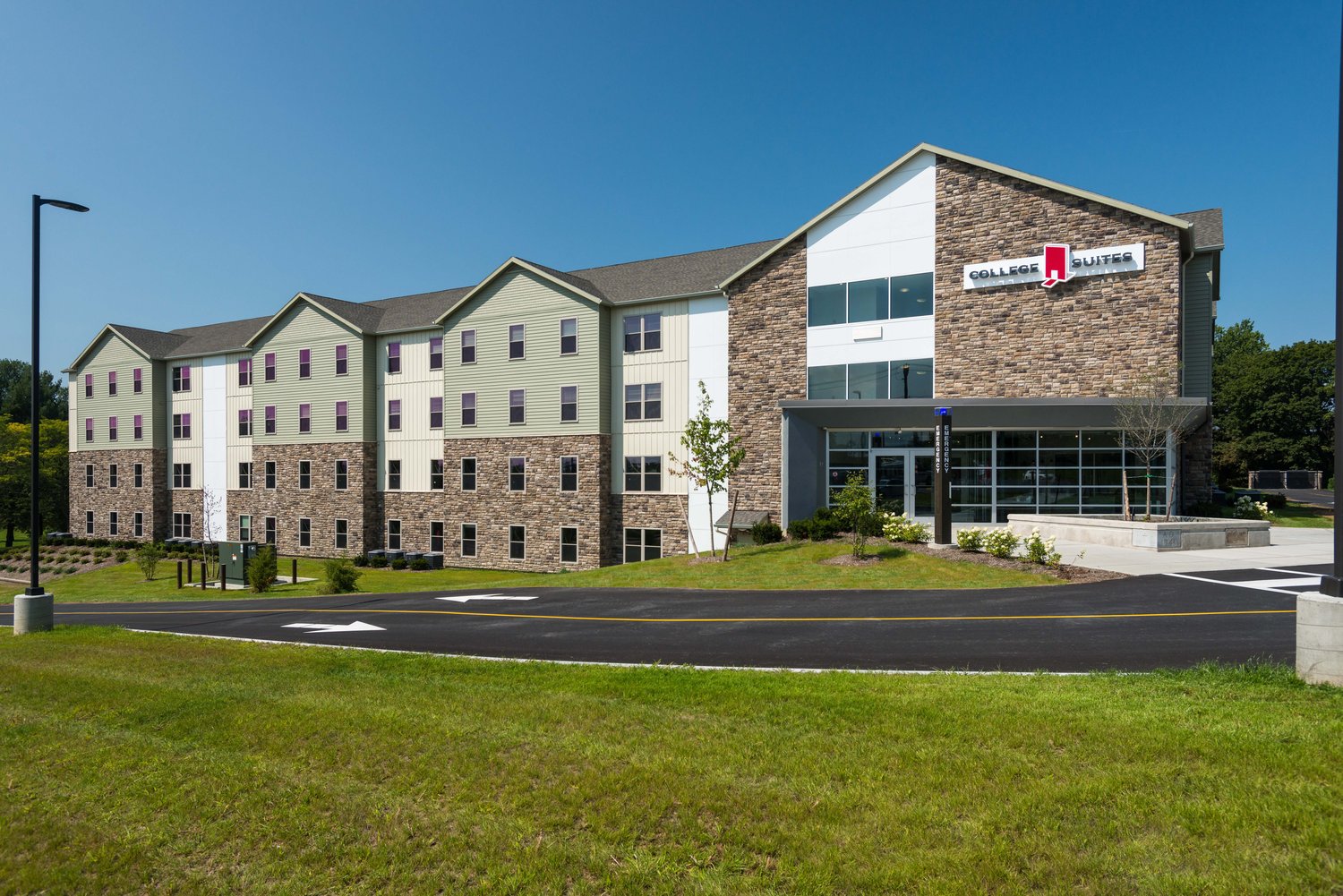 College Suites at Hudson Valley